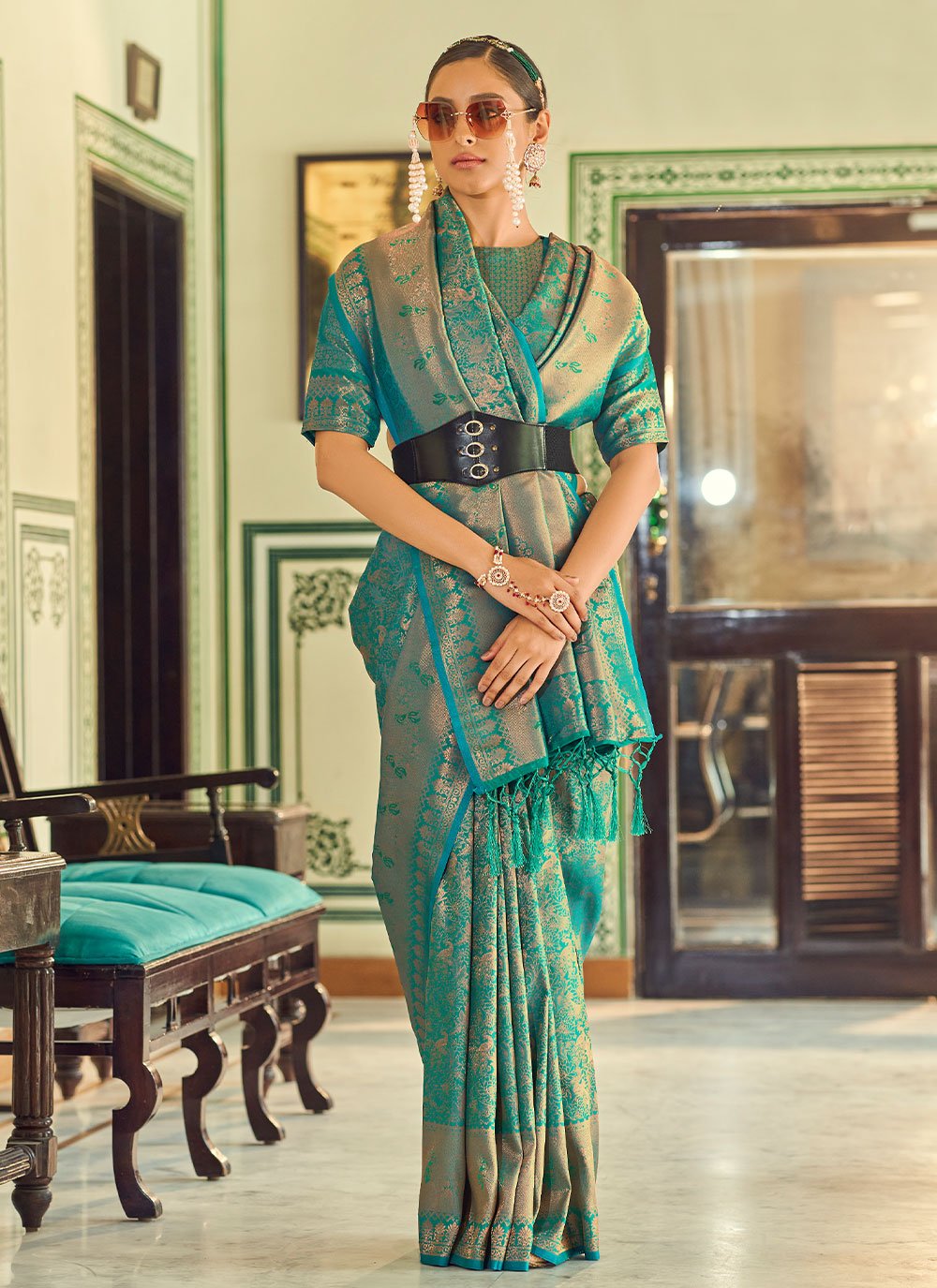 Contemporary Style Saree Weaving Silk in Rama