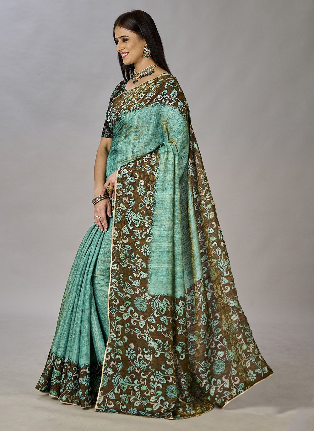 Green Digital Print Classic Designer Saree