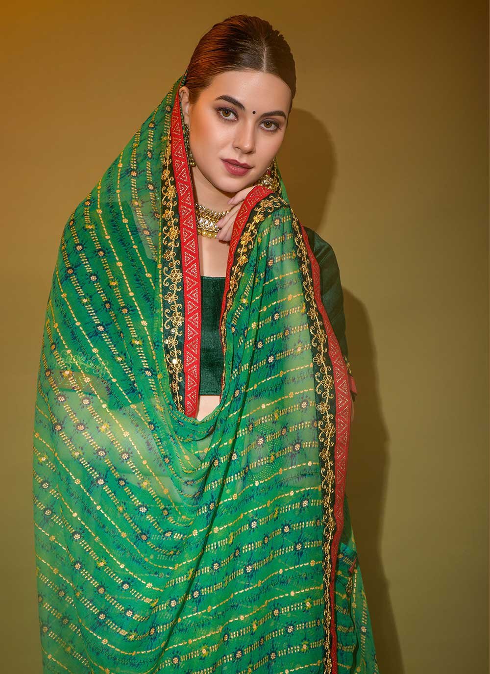 Irresistible Trendy Saree For Mehndi