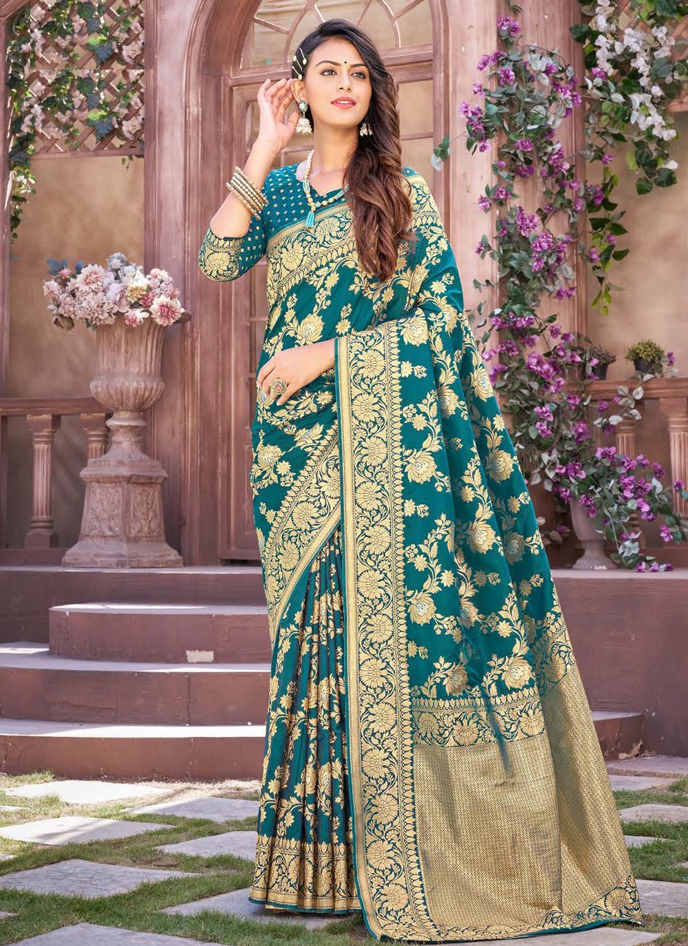 Silk Border Classic Saree in Firozi