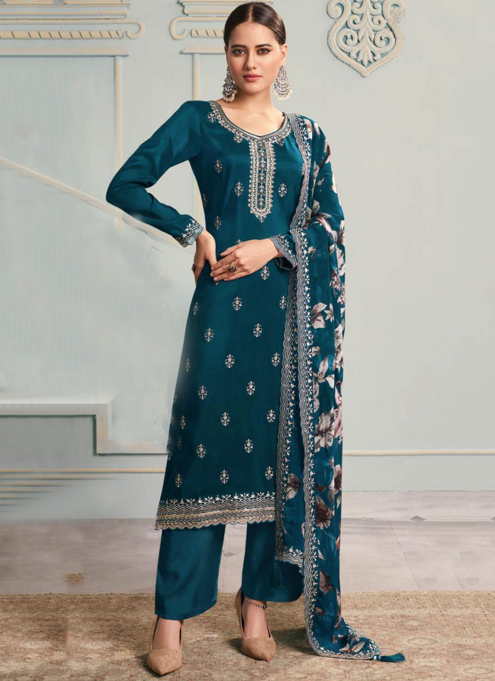 Beauteous Morpeach Embroidered Designer Salwar Kameez