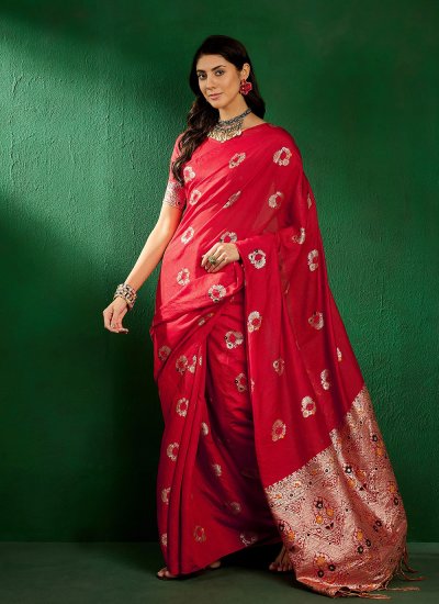 Buy Indian Clothing Online | Ethnic Wear For Women - Saree Saga