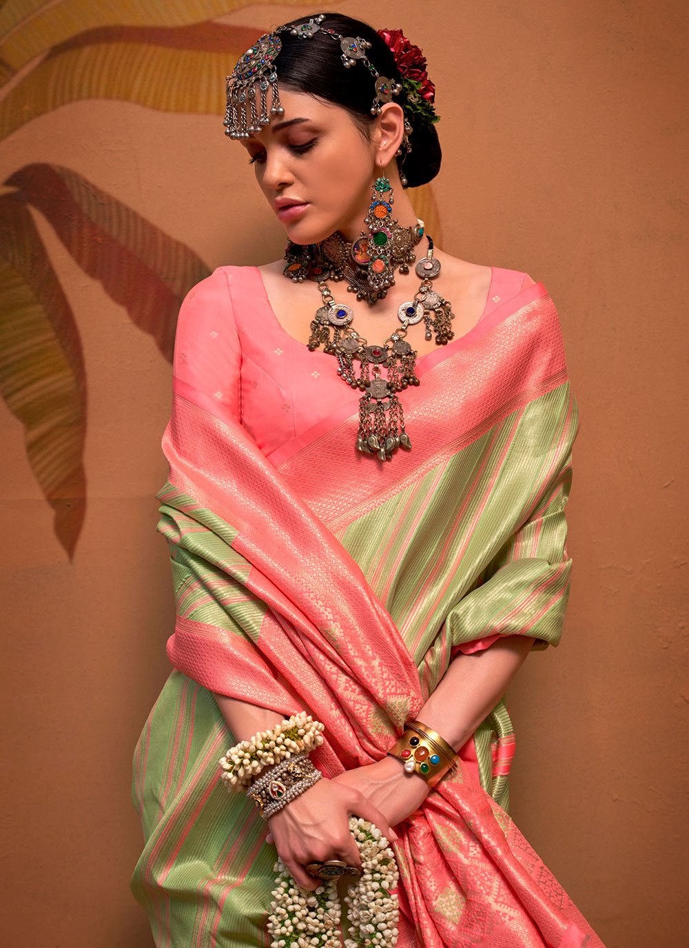 Exotic Weaving Handloom silk Green and Rose Pink Classic Saree